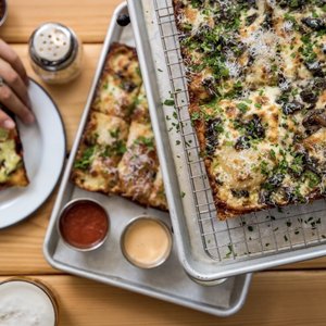 THE MELT - Updated August 2025 - 838 Photos & 985 Reviews - 925 Market ...