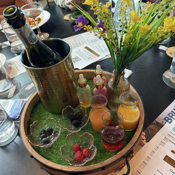 RUSTIC ROOT - Updated April 2025 - 88 Photos & 43 Reviews - 343 Hwy 101 ...