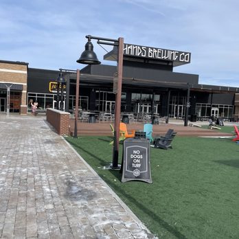 4 HANDS AT THE DISTRICT - Updated January 2025 - 79 Photos & 41 Reviews ...