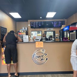 FINGERZ - Updated July 2025 - 115 Photos & 90 Reviews - 2115 Main St E ...