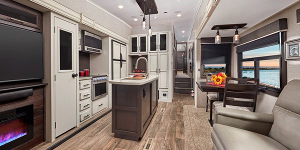 APACHE VILLAGE RV CENTER - Updated January 2026 - 42 Photos & 20 ...