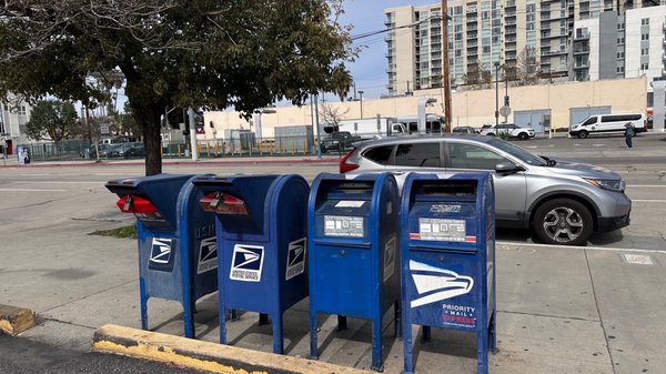 USPS - Updated December 2025 - 62 Photos & 140 Reviews - 11304 Chandler ...