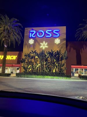 ROSS DRESS FOR LESS - Updated December 2025 - 193 Photos & 102 Reviews ...