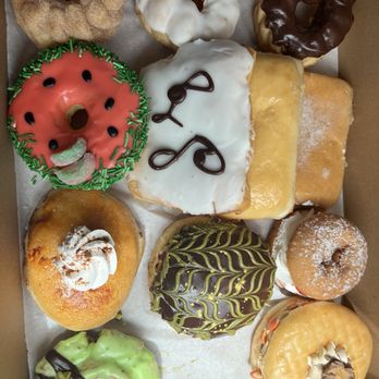 SLODOCO DONUTS - Updated May 2025 - 1542 Photos & 1337 Reviews - 793 E ...