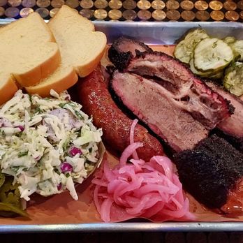 MOO’S CRAFT BARBECUE - Updated June 2024 - 1099 Photos & 639 Reviews ...