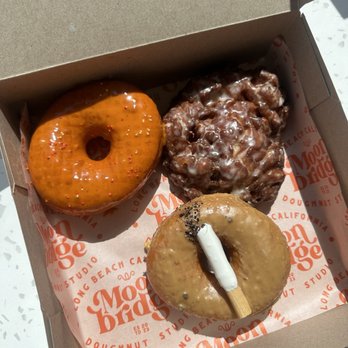 MOONBRIDGE DOUGHNUT STUDIO - Updated November 2024 - 398 Photos & 207 Reviews - 6344 E Spring St ...