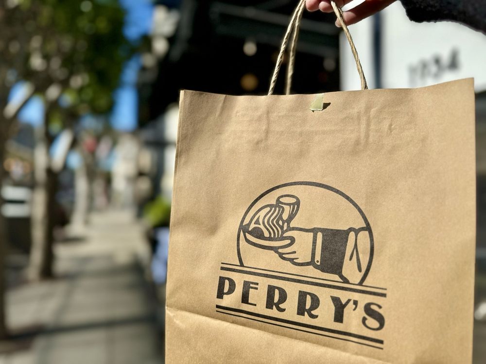 PERRY’S - SAN FRANCISCO - Updated August 2025 - 318 Photos & 728 ...