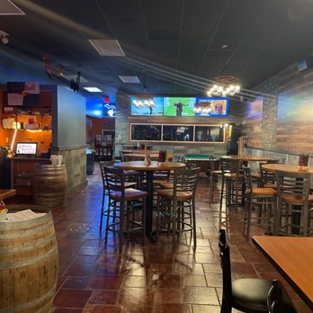 RUSTY ROOSTER SALOON - Updated October 2024 - 57 Photos & 30 Reviews ...