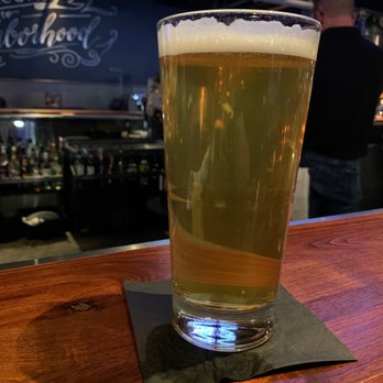 THE NEIGHBORHOOD TAVERN - Updated November 2024 - 63 Photos & 122 ...