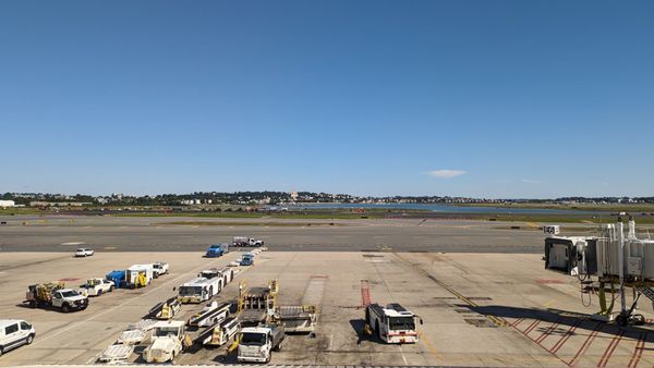 BOSTON LOGAN INTERNATIONAL AIRPORT - TERMINAL B - Updated July 2024 ...