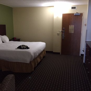 EDGEWATER HOTEL AND WATERPARK - Updated December 2025 - 162 Photos ...