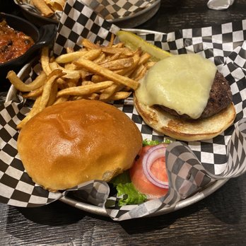 THE QUARRY TAP ROOM - Updated August 2024 - 171 Photos & 174 Reviews ...