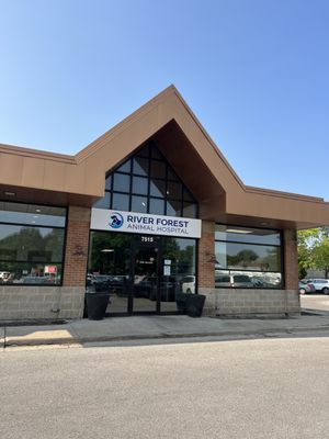 RIVER FOREST ANIMAL HOSPITAL - Updated October 2025 - 33 Photos & 98 ...