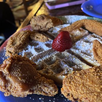 THE BREAKFAST KLUB - 4952 Photos & 6026 Reviews - 3711 Travis St ...