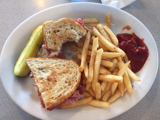 SEINE RIVER CAFE - Updated December 2025 - 13 Photos & 22 Reviews - 390 ...