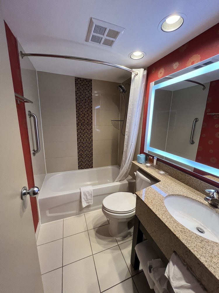 PARK INN BY RADISSON MARKHAM - Updated January 2026 - 48 Photos & 38 ...