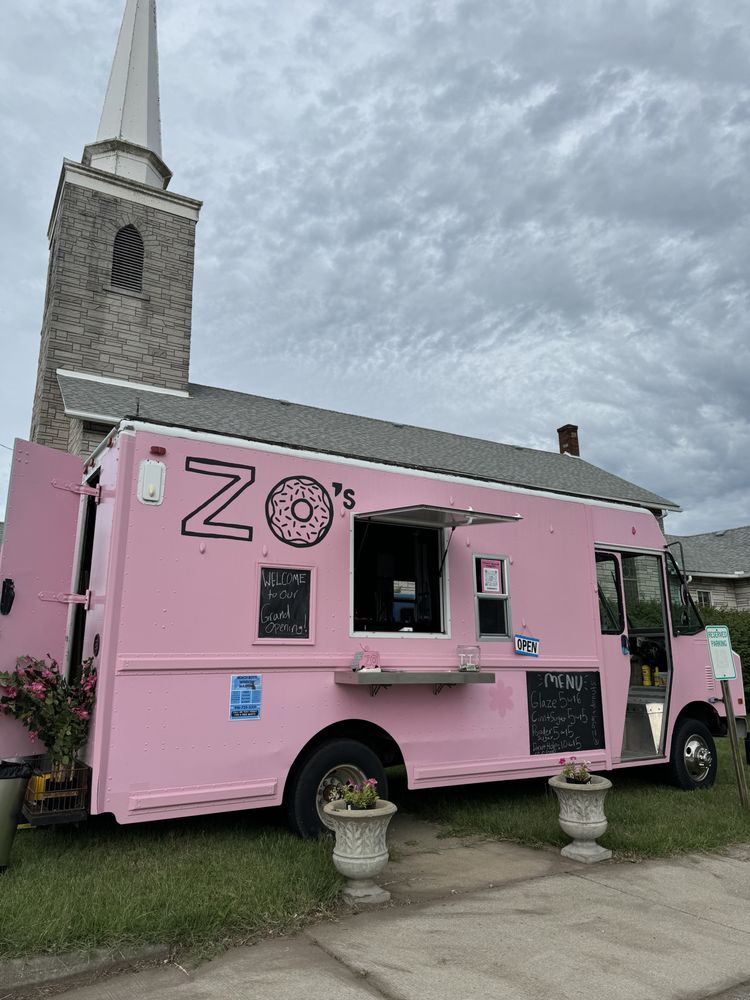 Zo’s Mini Donuts, New Buffalo | Roadtrippers