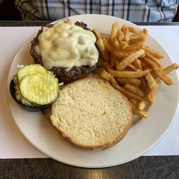 GEETS DINER & BAR - Updated October 2025 - 125 Photos & 109 Reviews ...