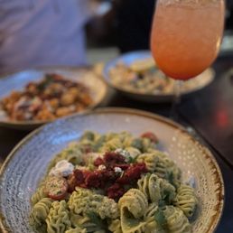 VON’S 1000 SPIRITS - Updated December 2025 - 4730 Photos & 3836 Reviews ...