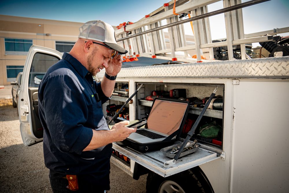 MLM TRUCK & TRAILER - Updated September 2025 - 14 Photos - Las Vegas ...