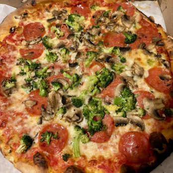 EST EST EST PIZZA - Updated April 2025 - 129 Photos & 204 Reviews ...