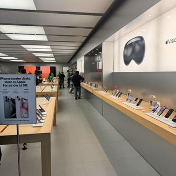 APPLE WILLOWBROOK - Updated December 2025 - 36 Photos & 138 Reviews ...