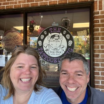 THE TATTOOED PIG - Updated December 2025 - 146 Photos & 88 Reviews ...