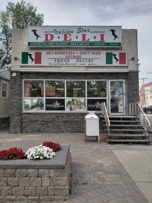 ITALIAN STAR DELI - Updated January 2026 - 25 Reviews - 1611 Victoria ...