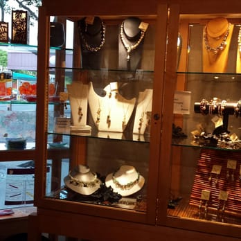 NOHEA GALLERY - Updated January 2026 - 147 Photos & 44 Reviews - 4211 ...