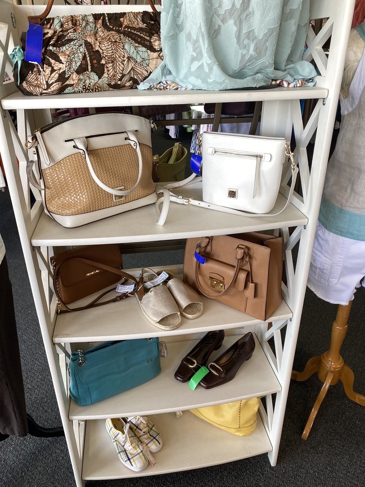 SWEET REPEATS CLOTHING CONSIGNMENT SHOP - 6039 E University Dr, Mesa ...