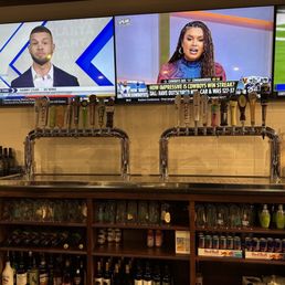 WOLFIES GRILL - PENDLETON - Updated September 2025 - 49 Photos & 20 ...