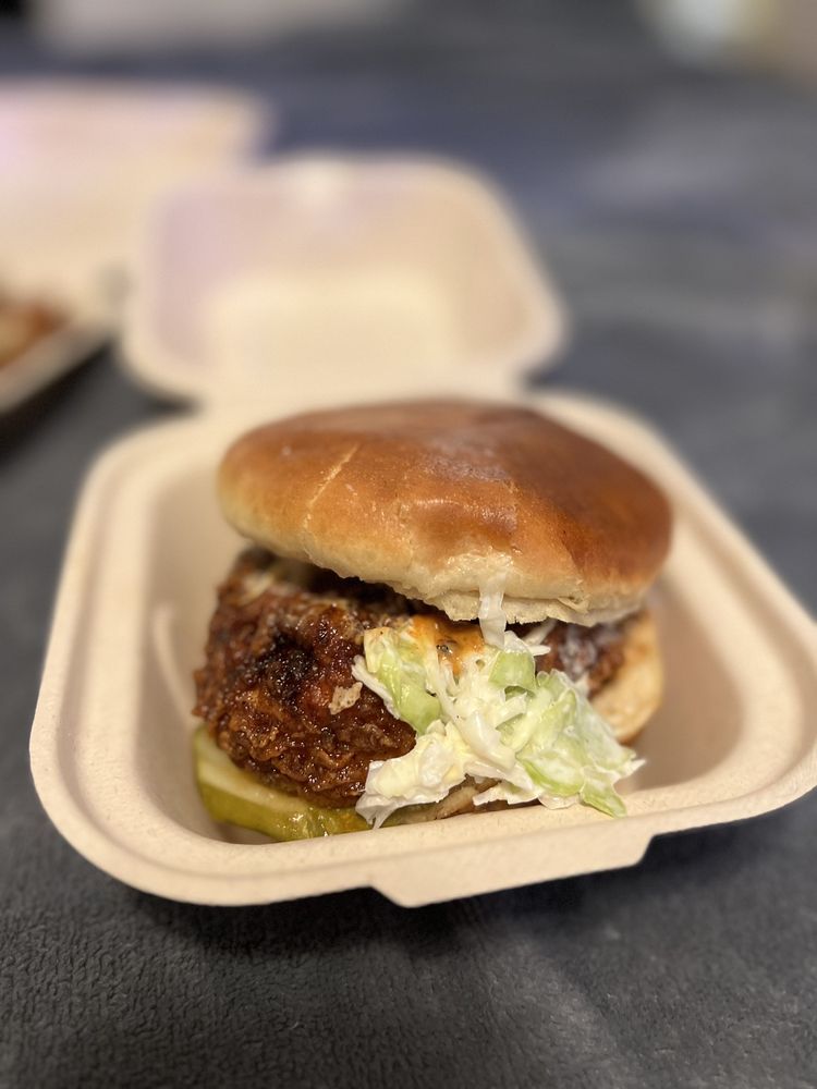 SIDE CHICK - 184 Photos & 201 Reviews 【5075 Federal Blvd, San Diego ...