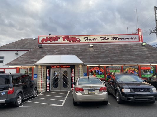 NIFTY FIFTY’S - 327 Photos & 389 Reviews - 1900 MacDade Blvd, Folsom ...