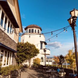 LIGHTHOUSE BAR & GRILL - Updated January 2025 - 411 Photos & 160 ...