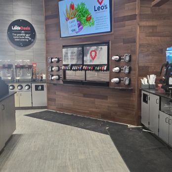 LEO’S EATERY - Updated January 2026 - 43 Photos - 3431 S St, Lafayette ...