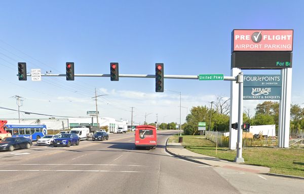 PREFLIGHT AIRPORT PARKING - Updated December 2025 - 161 Photos & 520 ...