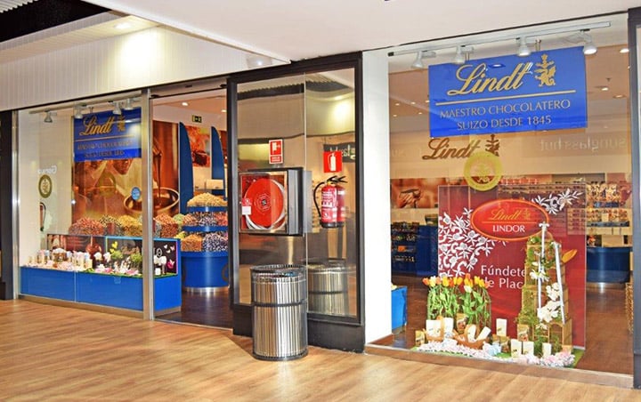 LINDT - Updated November 2024 - Calle Pablo Neruda, s/n, Madrid, Spain ...