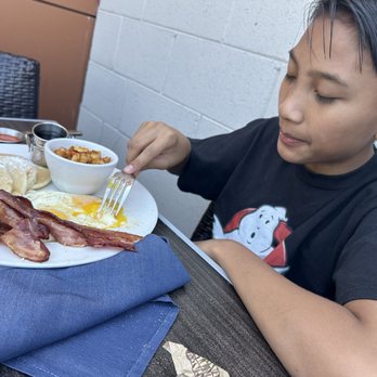 HASH KITCHEN ARCADIA - Updated June 2024 - 1986 Photos & 1500 Reviews ...