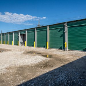 HEIGHTS MINI STORAGE - Updated May 2024 - 1600 Cordell St, Houston ...