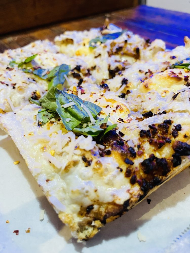 BOXCAR PIZZA - Updated December 2025 - 238 Photos & 216 Reviews - 2701 ...