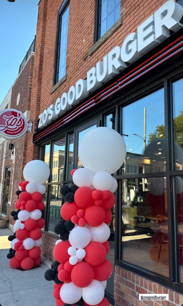 ZO’S GOOD BURGER W. DEARBORN - Updated June 2025 - 950 Monroe St ...