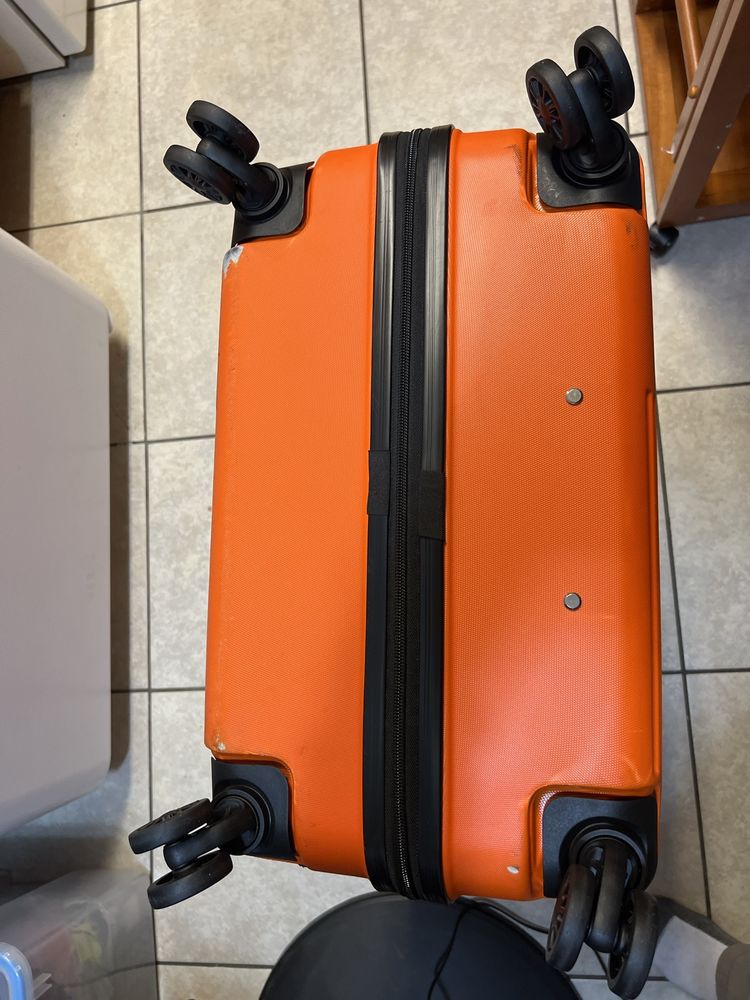 FALLBROOK SHOE AND LUGGAGE REPAIR - Updated August 2025 - 142 Photos ...