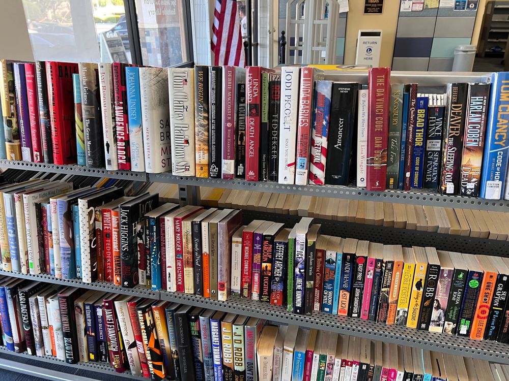 EASTSIDE LIBRARY & CYBRARY - Updated October 2025 - 23 Photos - 4261 ...