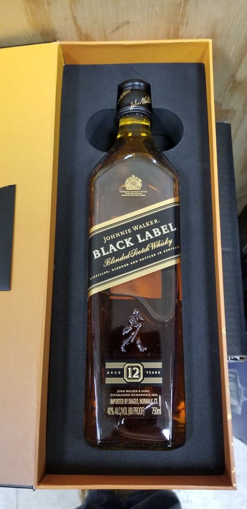 ARROW WINE & SPIRITS - 33 Photos & 36 Reviews - 2950 Far Hills Ave ...