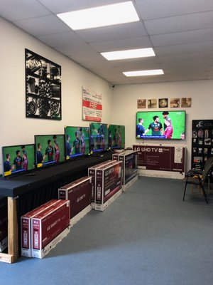 ROYAL ELECTRONICS - Updated December 2025 - 18 Photos & 14 Reviews ...