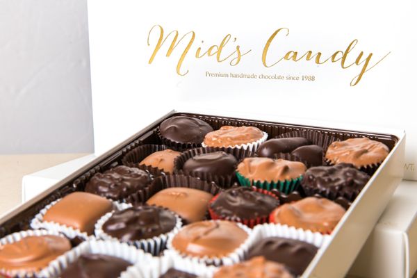 MID’S CANDY & GIFTS - Updated December 2025 - 17 Photos & 10 Reviews ...