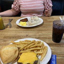 HANGING FIVE FAMILY RESTAURANT - Updated July 2025 - 105 Photos & 203 ...