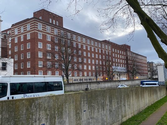 DOLPHIN SQUARE HOTEL - Updated April 2026 - Dolphin Square, London ...