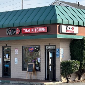 KIN-D THAI KITCHEN - 62 Photos & 30 Reviews - 2110 Artesia Blvd ...