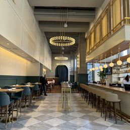 BIRDIE’S BARROOM AND KITCHEN - Updated August 2025 - 176 Photos & 97 ...